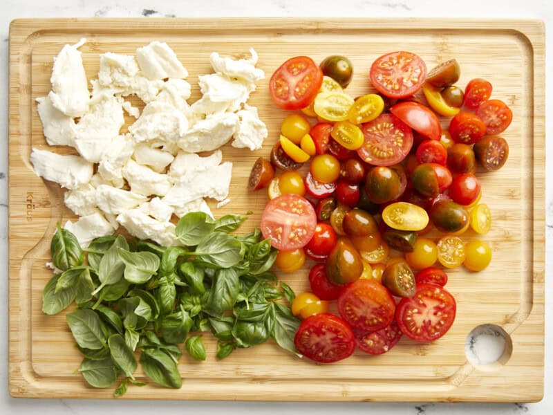 Easy and Flavorful Caprese Salad - Budget Bytes