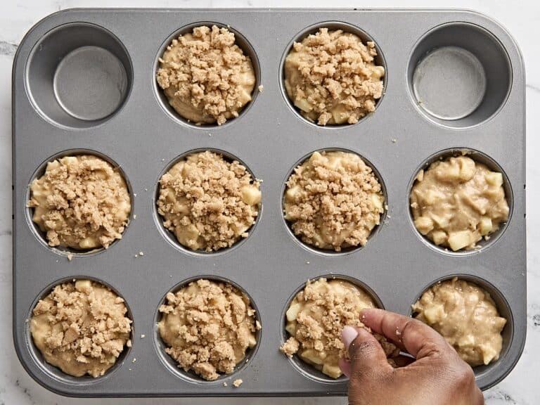 Apple Cinnamon Muffins - Budget Bytes